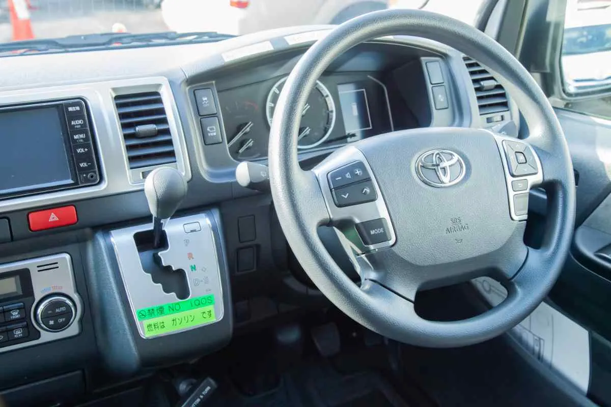 愛知県名古屋のマイクロバスなら株式会社B BRIDGE FACTOR | フレキシブルにニーズに対応